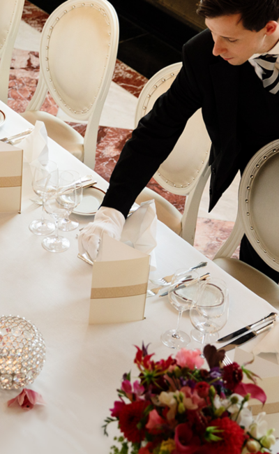 Restaurant Rote Bar, Fine Dining Restaurant Vienna | Hotel Sacher